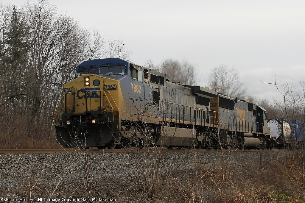 CSX 7882